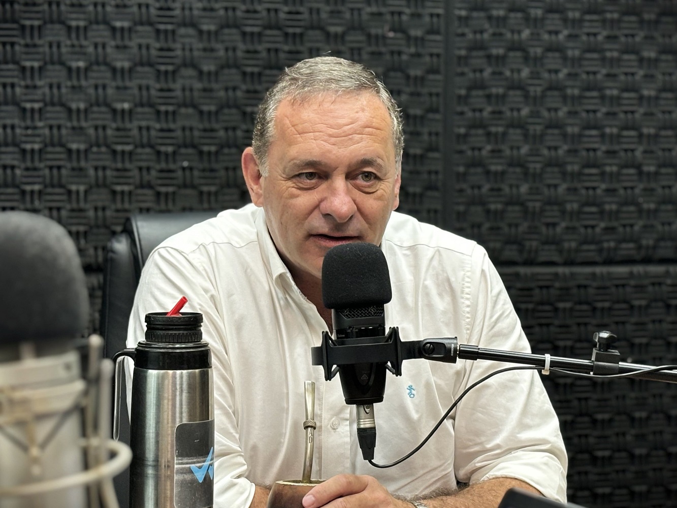 Entrevista a Álvaro Delgado en Así Nos Va: El Frente Amplio "tiene una ...